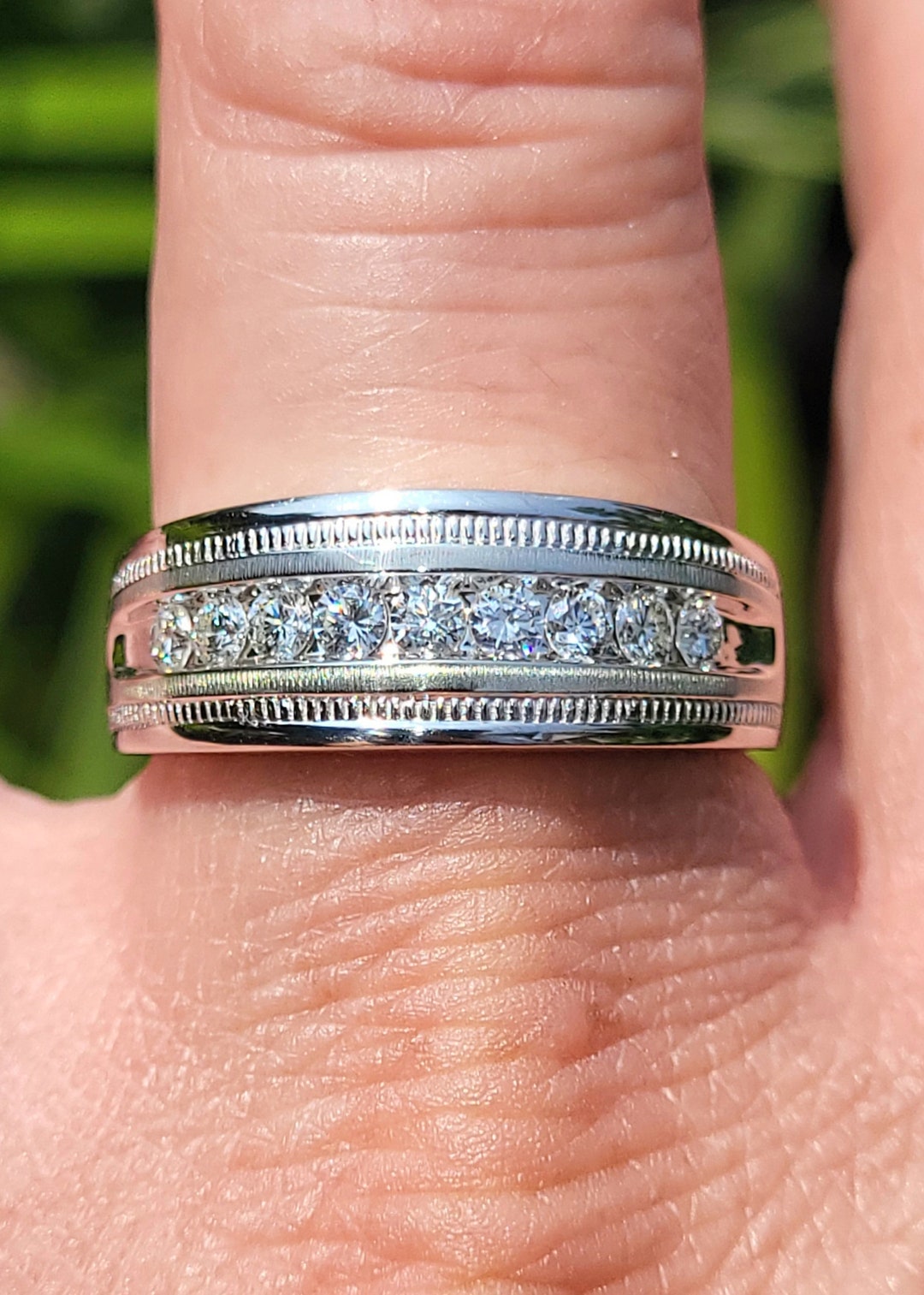 Like New Amazing Men's Ladies 10k White Gold Genuine 9 Sparkly Diamonds ...
