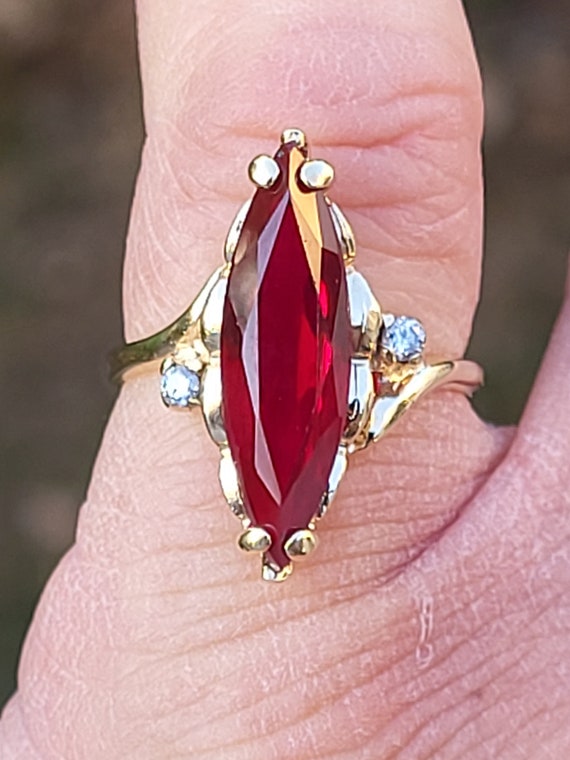 rare find vintage marquise - Gem