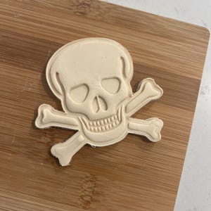Skull and Cross Bones Cookie Cutter and Stamp, Fondant Cutter, Clay ...
