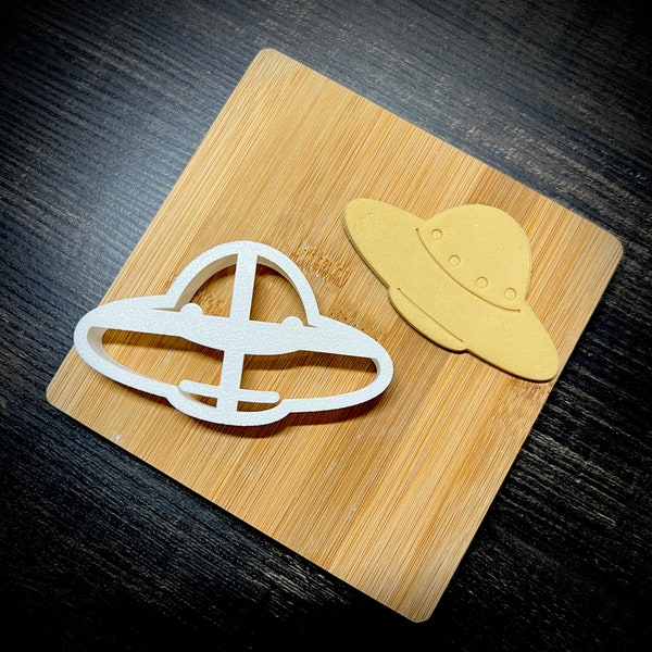 Alien Cookie Cutter - Etsy