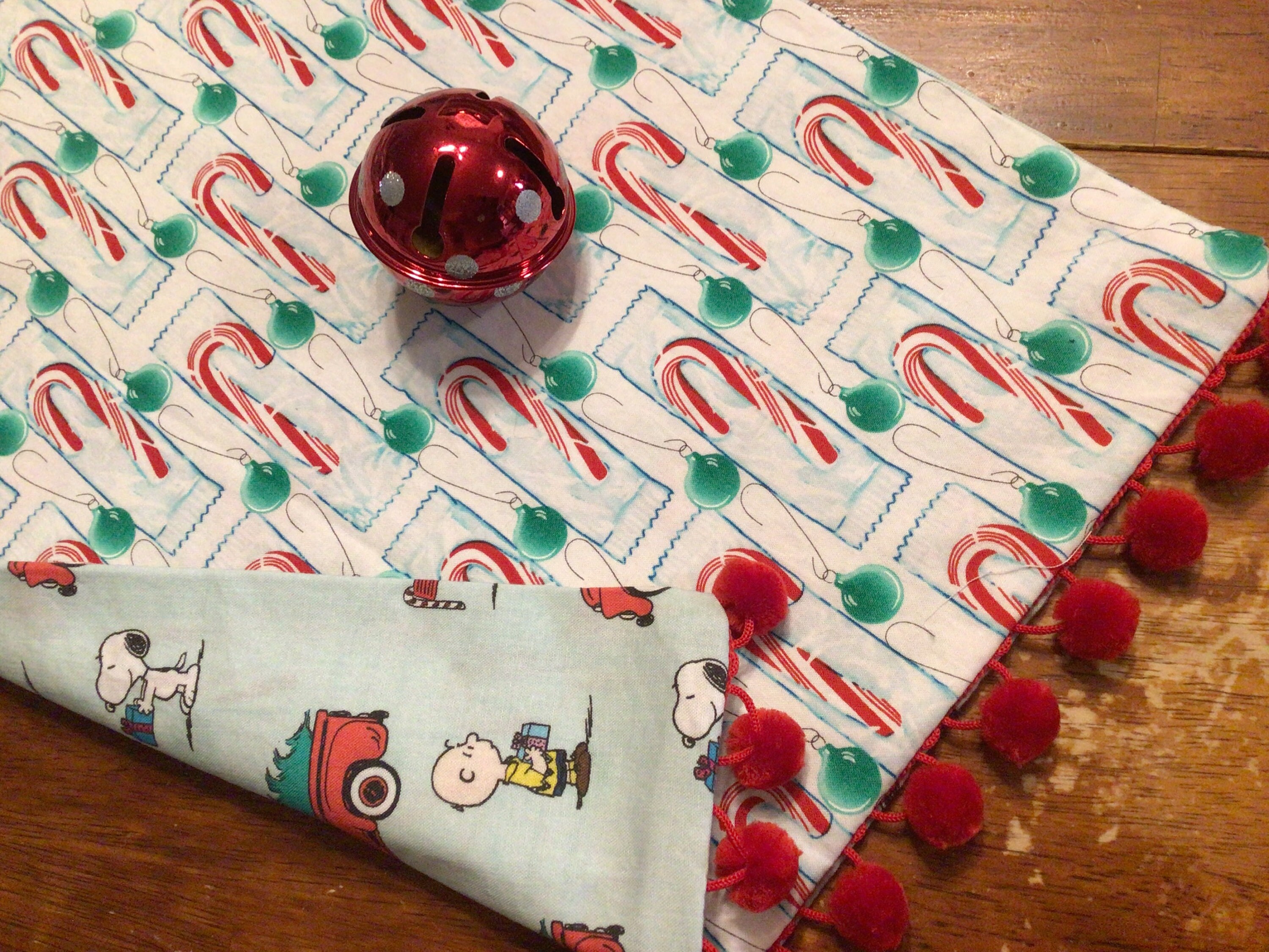 Peanuts Gang Christmas Table Runner: Snoopy & Charlie Brown Decor - Etsy