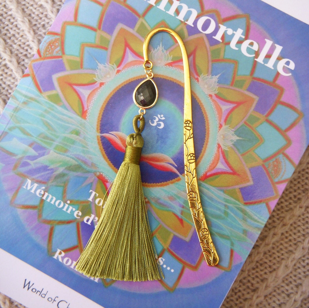 Bookmarks in Metal and Labradorite Stone I Bookmark With Pompoms I ...