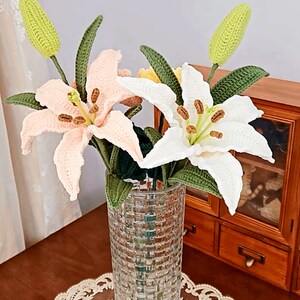 Crochet Lily Pattern: Beginner-friendly Flower DIY (PDF Pattern) - Etsy