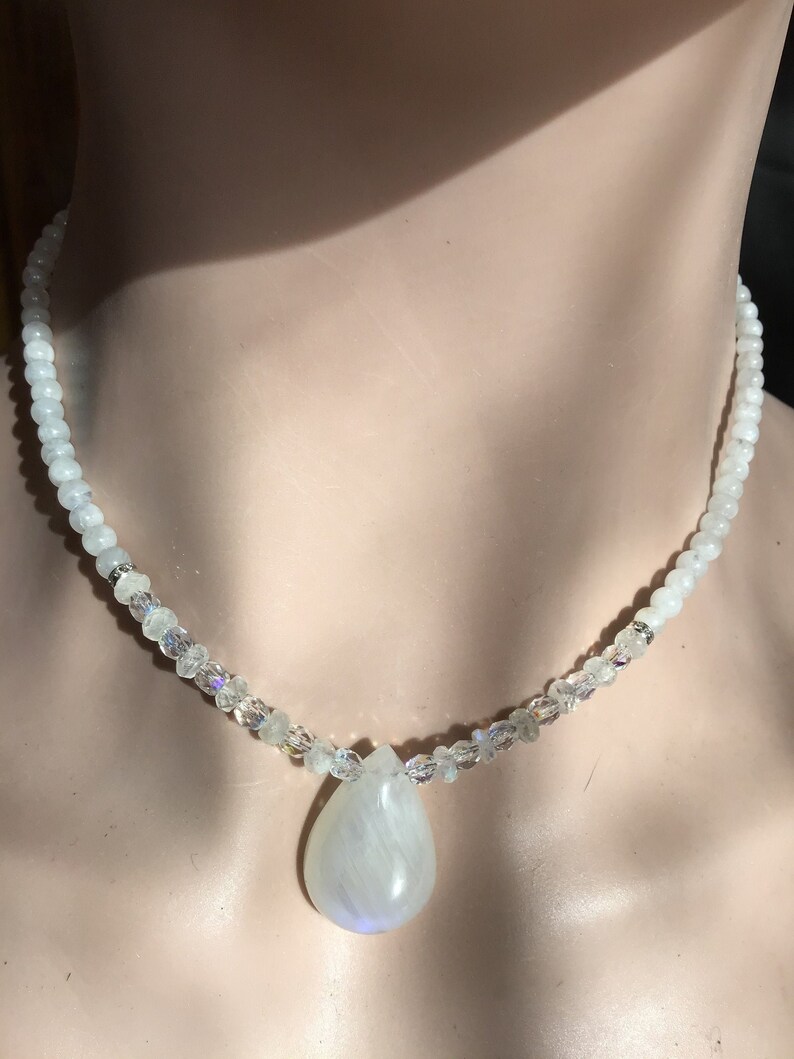 LUNE arc-en-ciel Pierre de Lune miroitante, ras du cou, rondelles et ...
