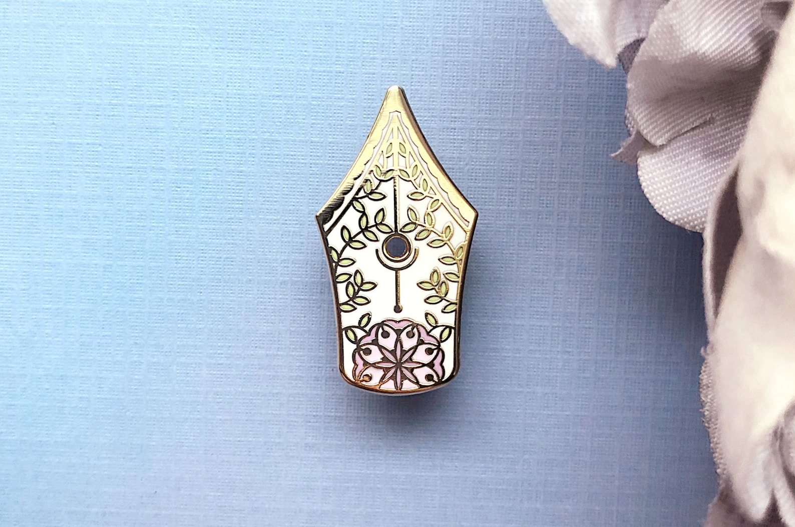 Floral Fountain Pen Enamel Pin - Etsy Canada