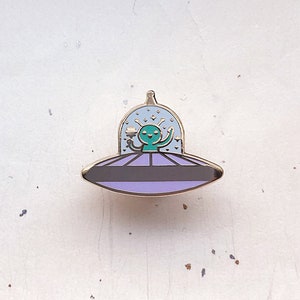 Tiny Alien Enamel Pin - Etsy