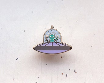 Alien Pin - Etsy