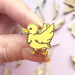 Mother Duck and Ducklings Enamel Pin Set - Etsy