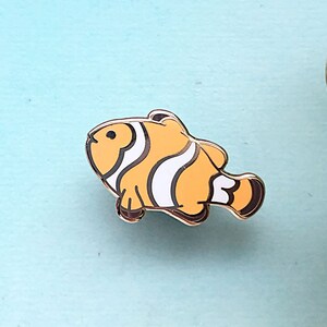 Tiny Clownfish Enamel Pin - Etsy