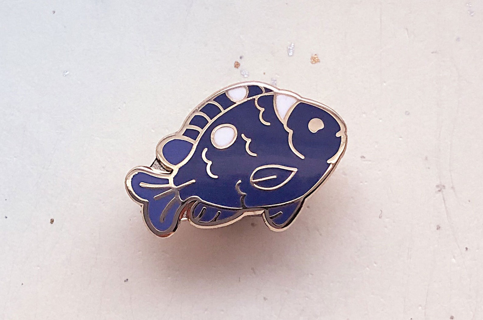 Tiny Domino Damsel Fish Enamel Pin - Etsy