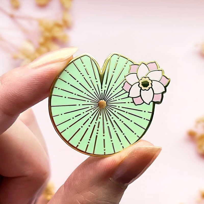 Enamel Needle Minder - Etsy
