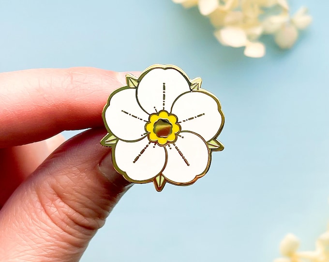 Mini Strawberry Blossom Floral Enamel Pin - Etsy