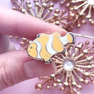Tiny Clownfish Enamel Pin - Etsy