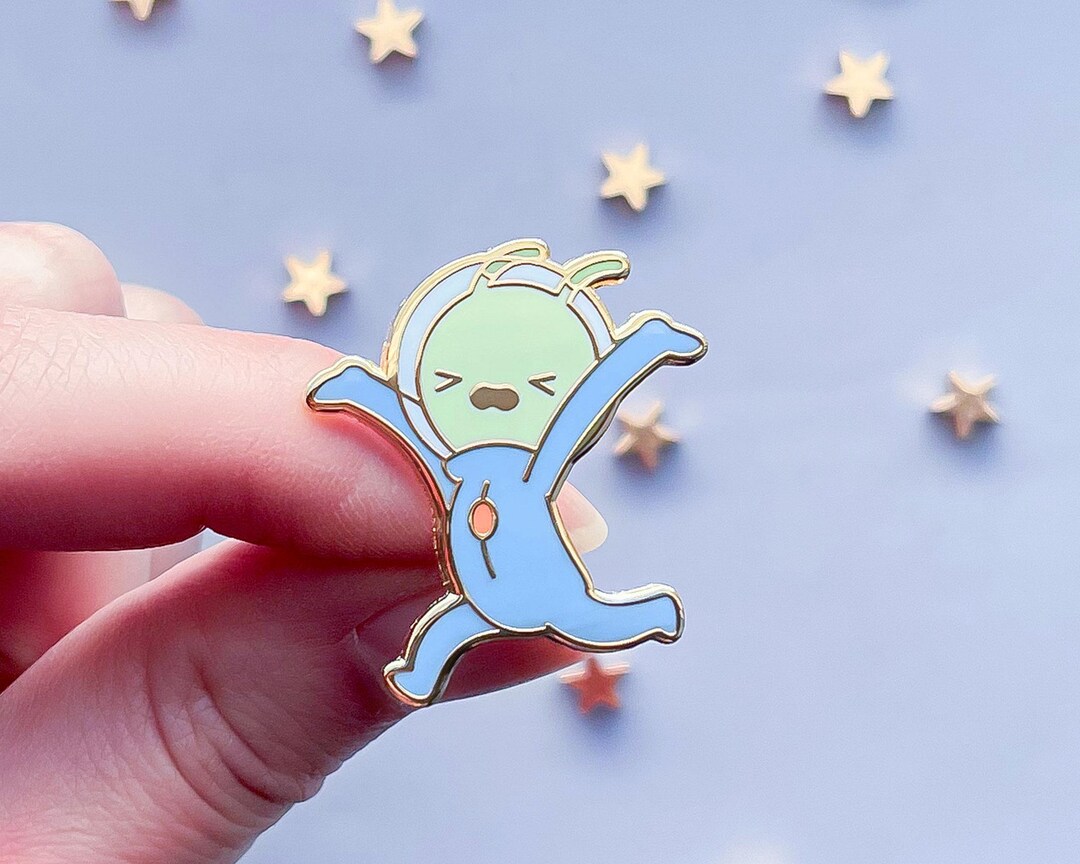 Fleeing Alien Enamel Pin - Etsy