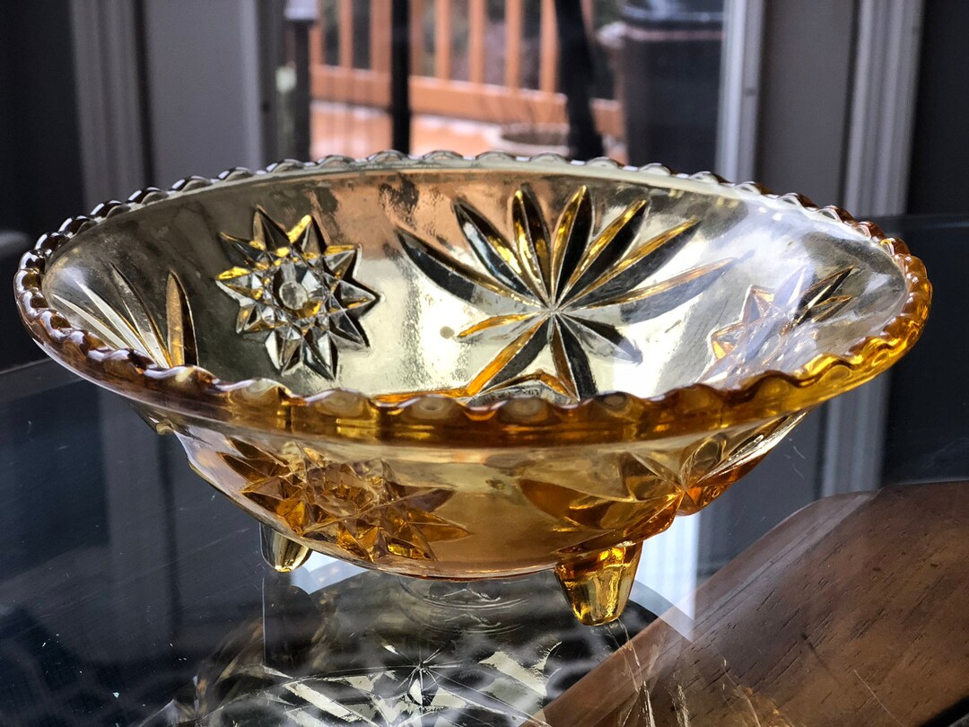 Amber Pressed Glass 3-Footed Candy Dish - Etsy.de