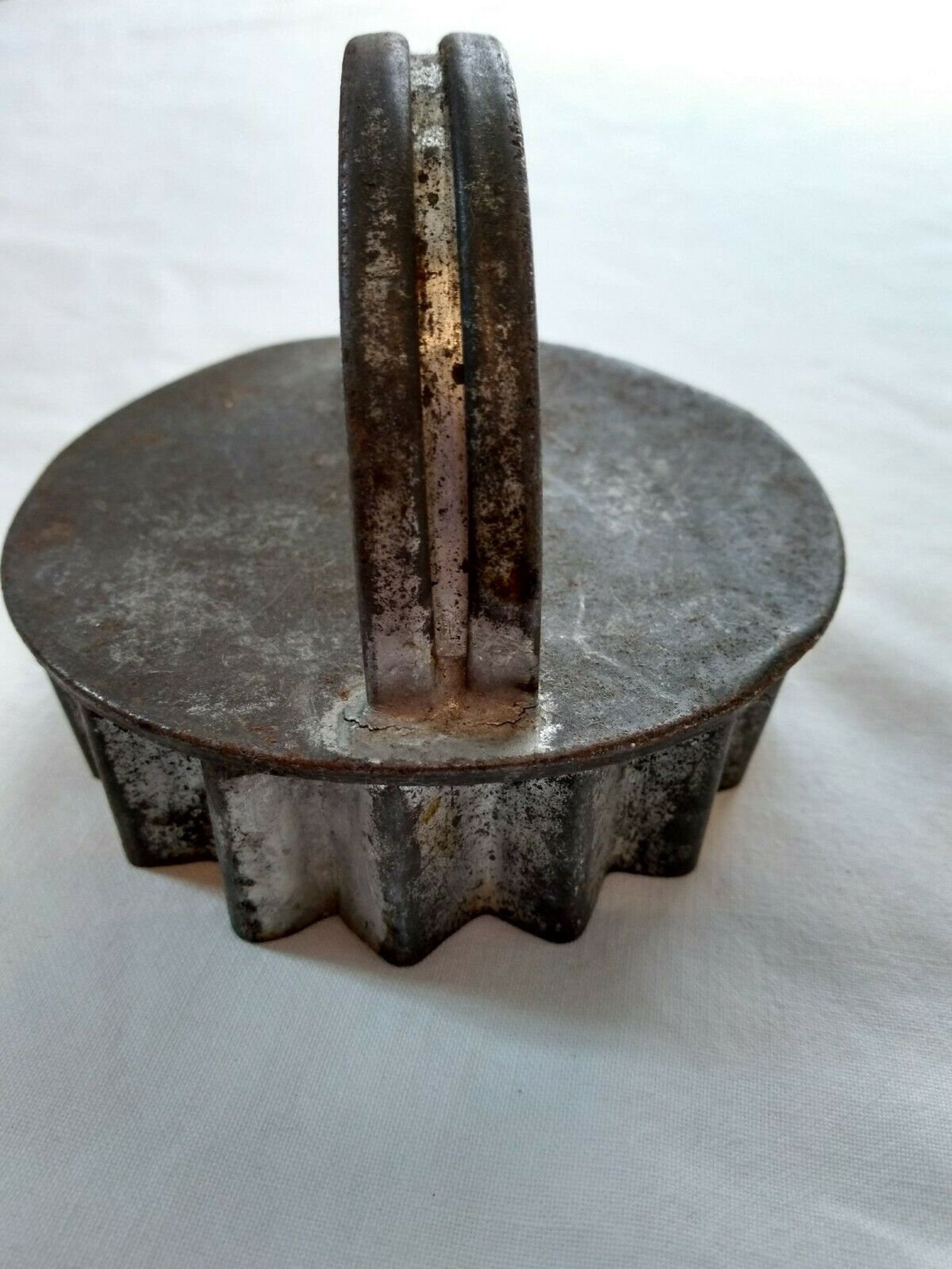 Antique Tin Soldered Biscuit Cookie Cutter, Metal, Round, Scalloped ...