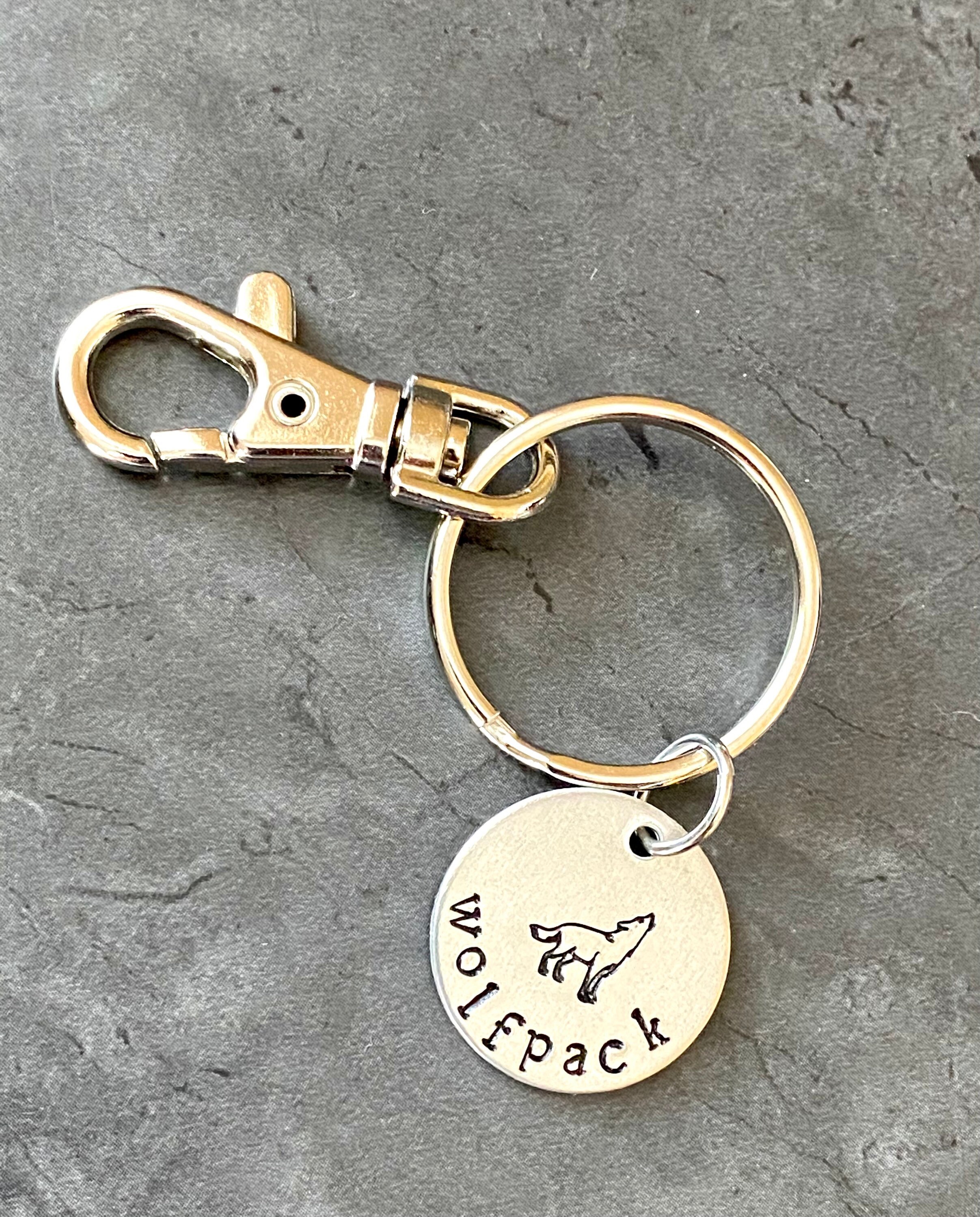 Wolfpack Howling Wolf Keychain - Etsy
