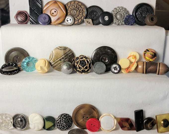 Cool Antique Buttons 50 Count - Etsy