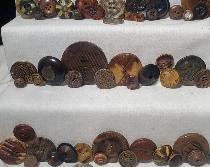 A Very Cool Vintage Collection of 47 Buttons - Etsy