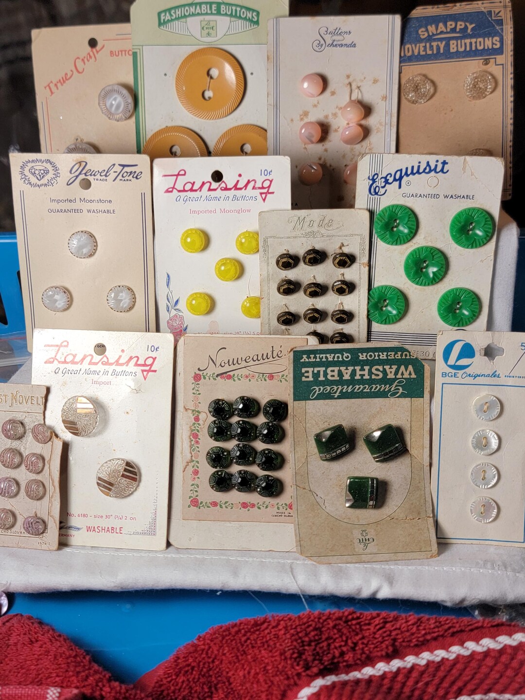 Unique Vintage Button Collection - Etsy