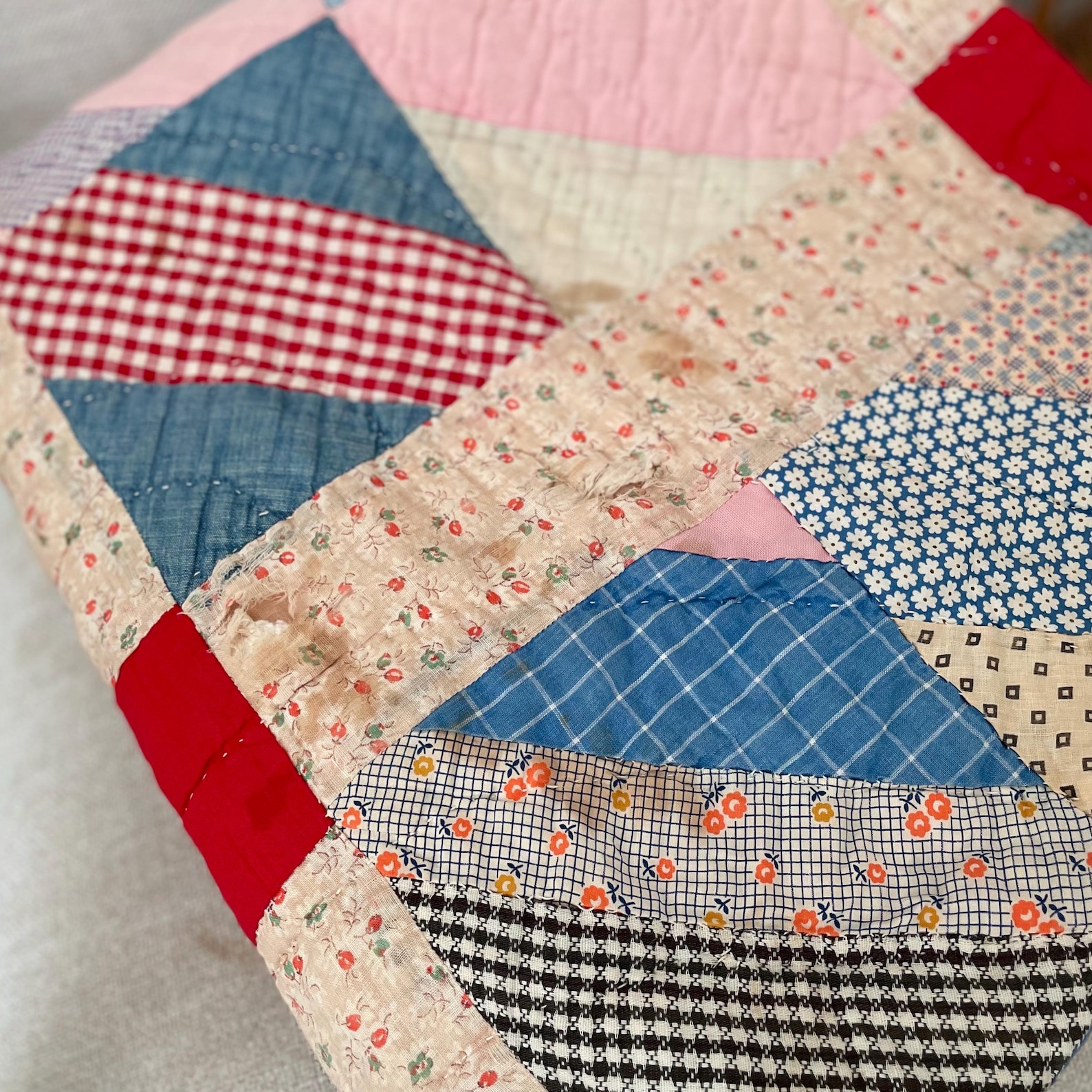 1930s Primitive Patchwork Cotton Quilt | Antique Vintage Handsewn Lap ...