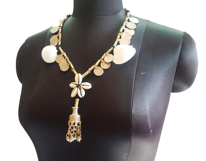 Vintage Beautiful Banjara Antique Old Shell Cowrie Coins Necklace Kuchi ...