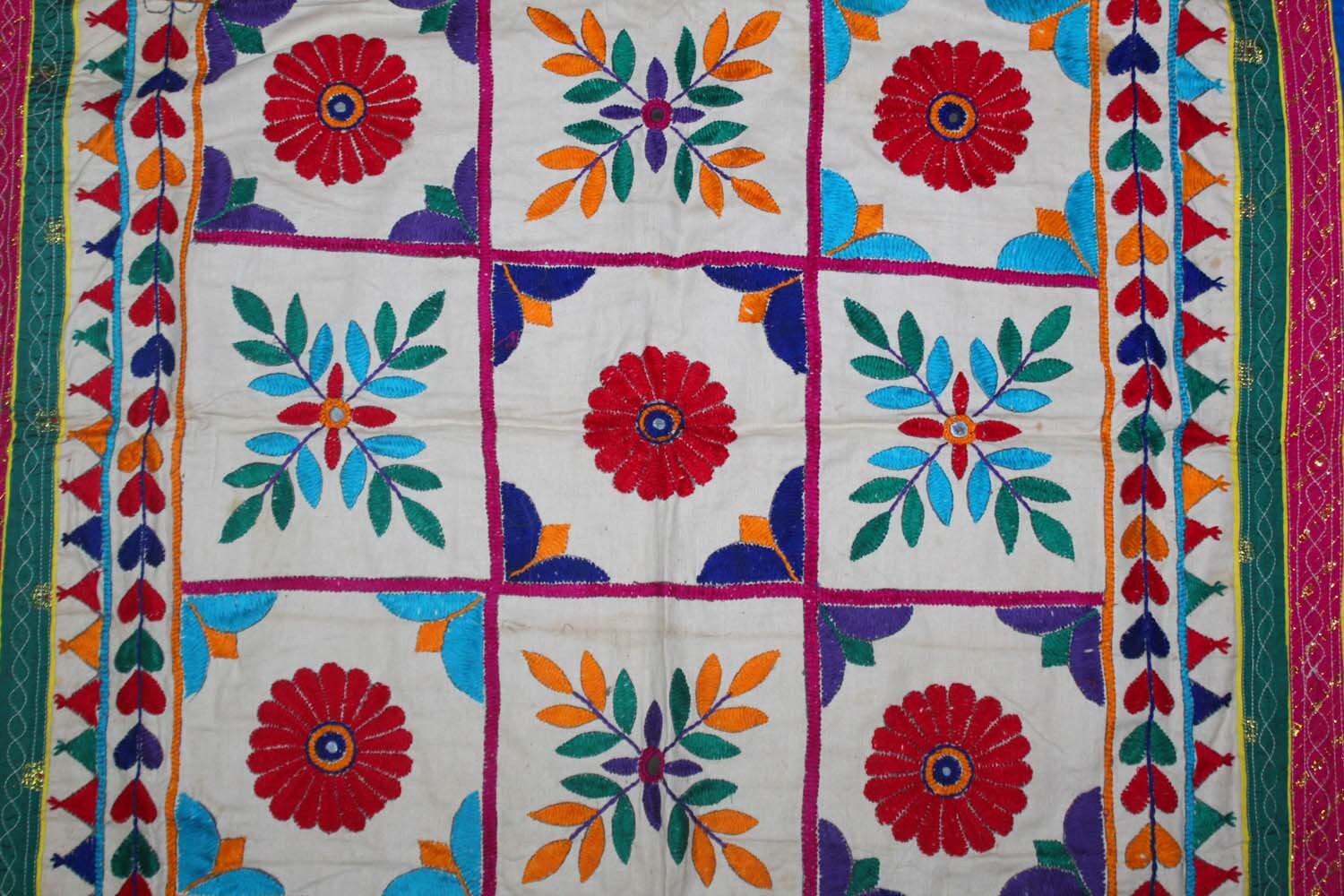 Pair OLD Authentic Vintage Indian Gujarati Banjara Handmade Embroidery ...