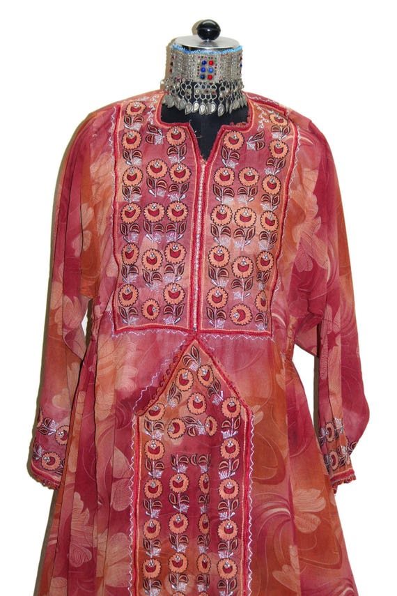 Afghan Vintage Pakistan dress Antique hand embroidery… - Gem