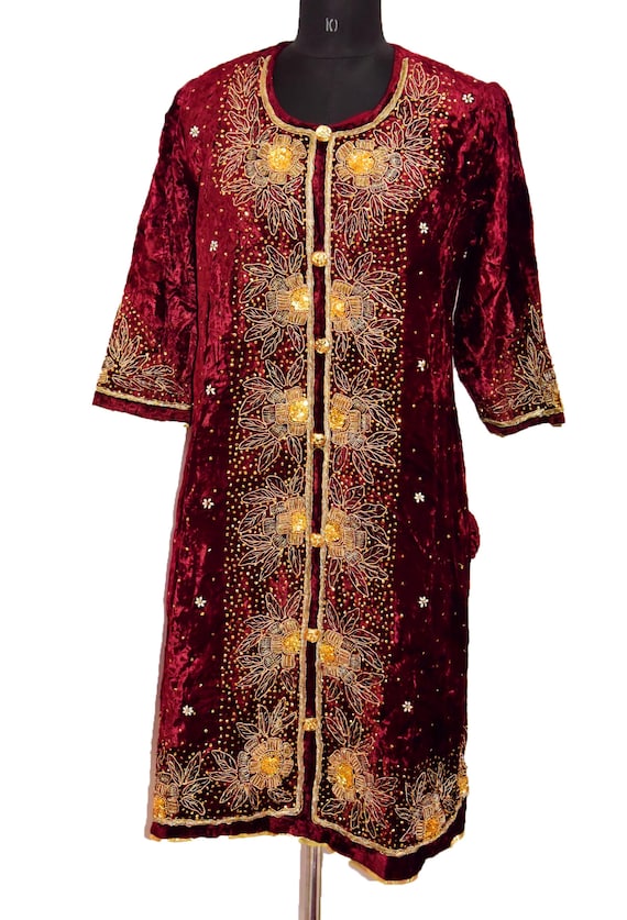 Vintage Velvet kaftan - Indian Robe - Gold Embroidere… - Gem