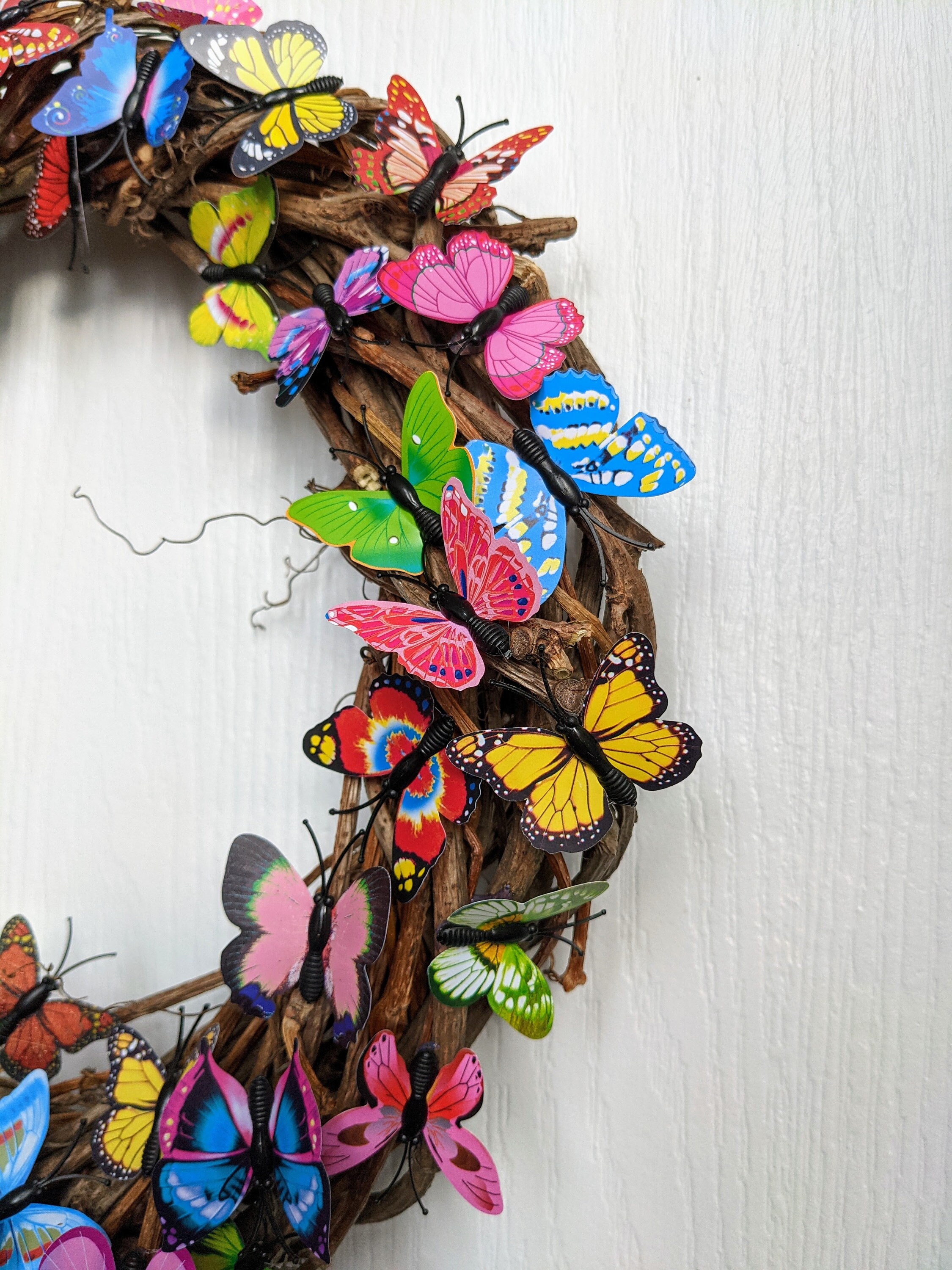Butterfly Wreath for Front Door Grapevine Form Frame Centerpiece Wire ...