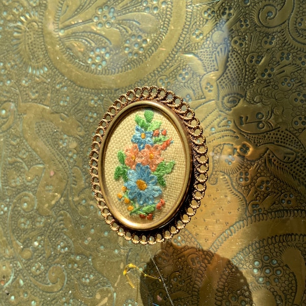 Embroidery Brooch - Etsy UK