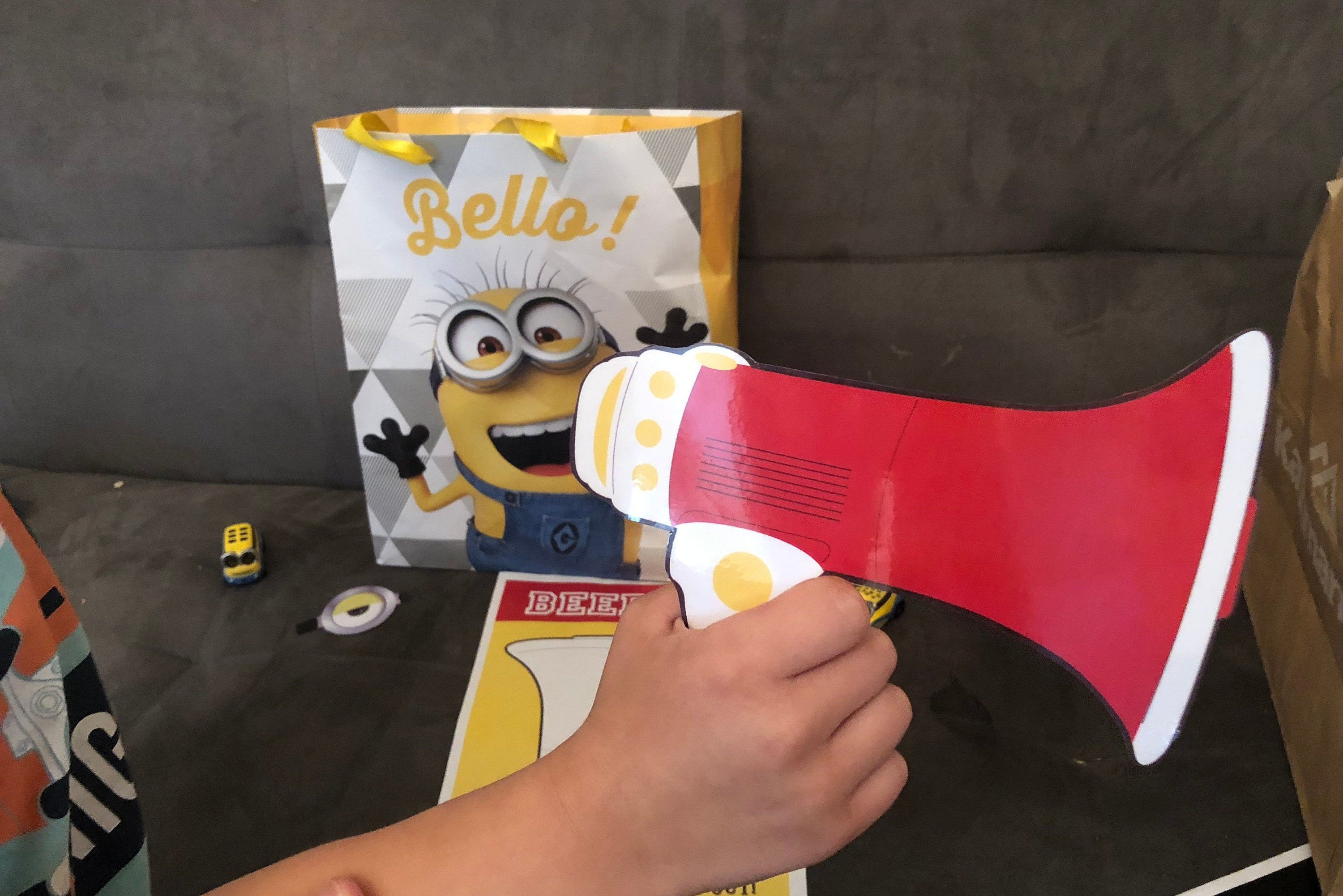 Beedo Minion Style Megaphone Colour-in Cutout Party Idea - Etsy