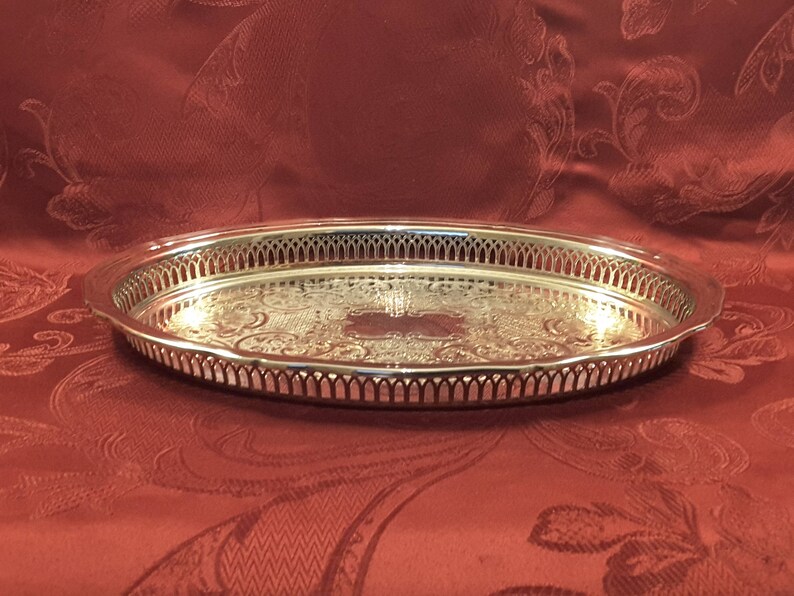 Vintage Oneida USA Silverplated Oval Platter Vanitybutler - Etsy