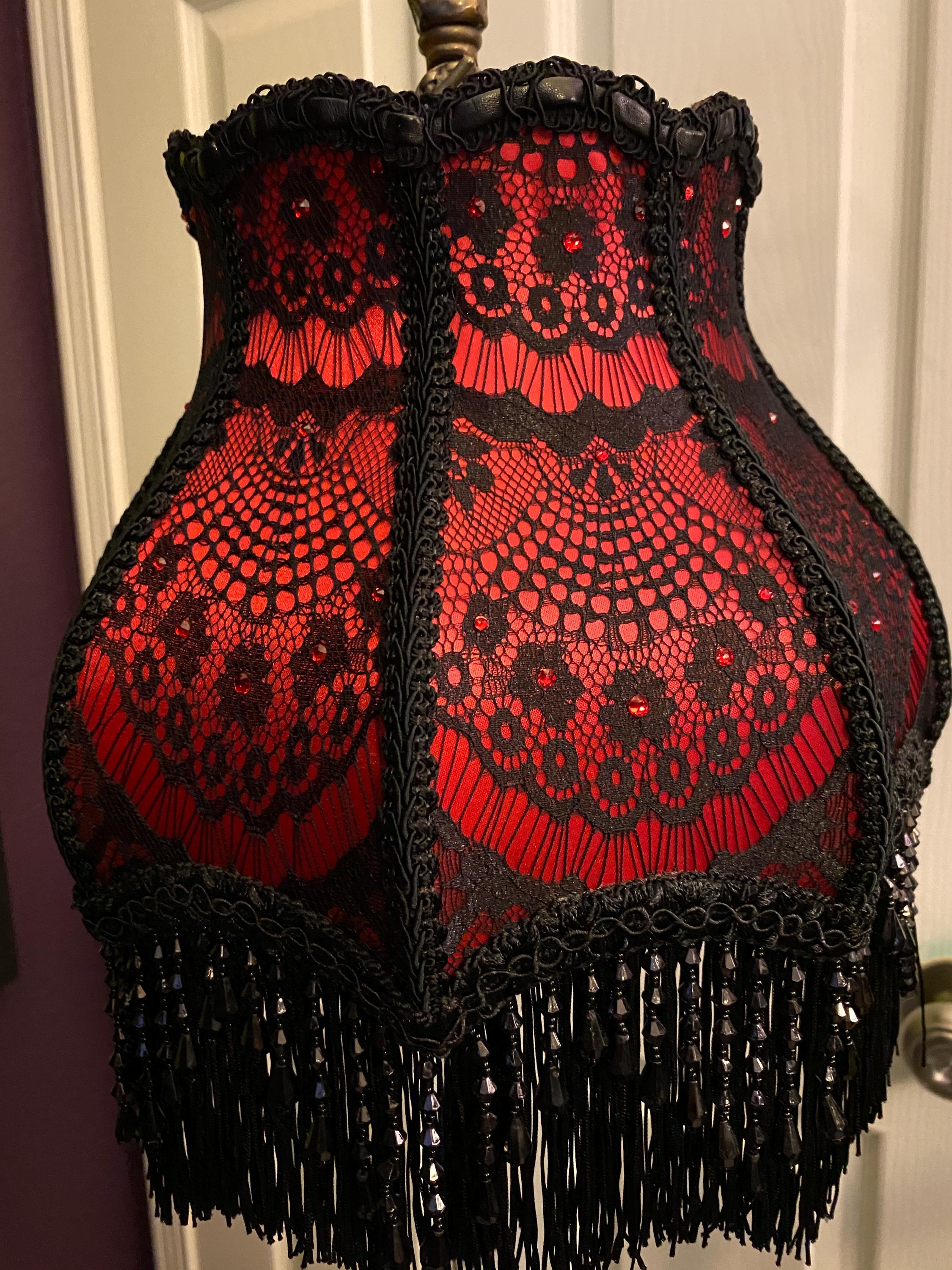 Red W/ Black Lace Handsewn Lampshade - *made to Order: 8-10 Weeks* - Etsy