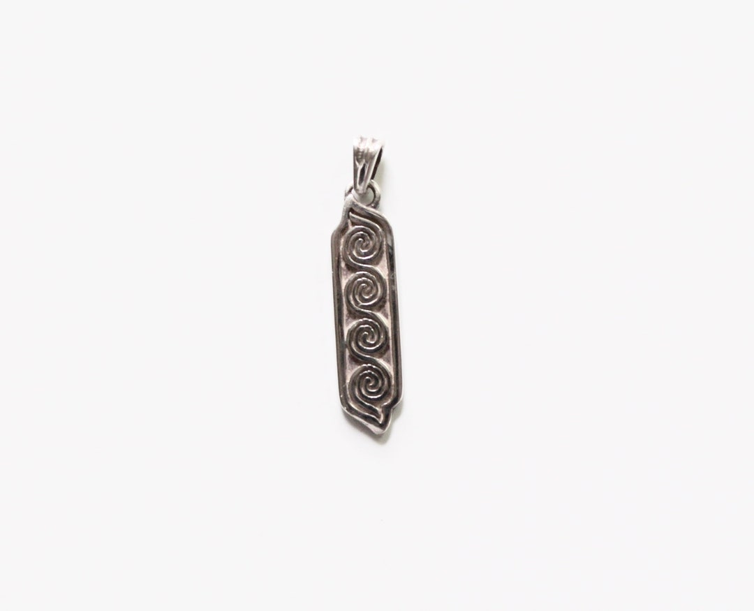 Vintage Celtic Scroll Pendant - Etsy