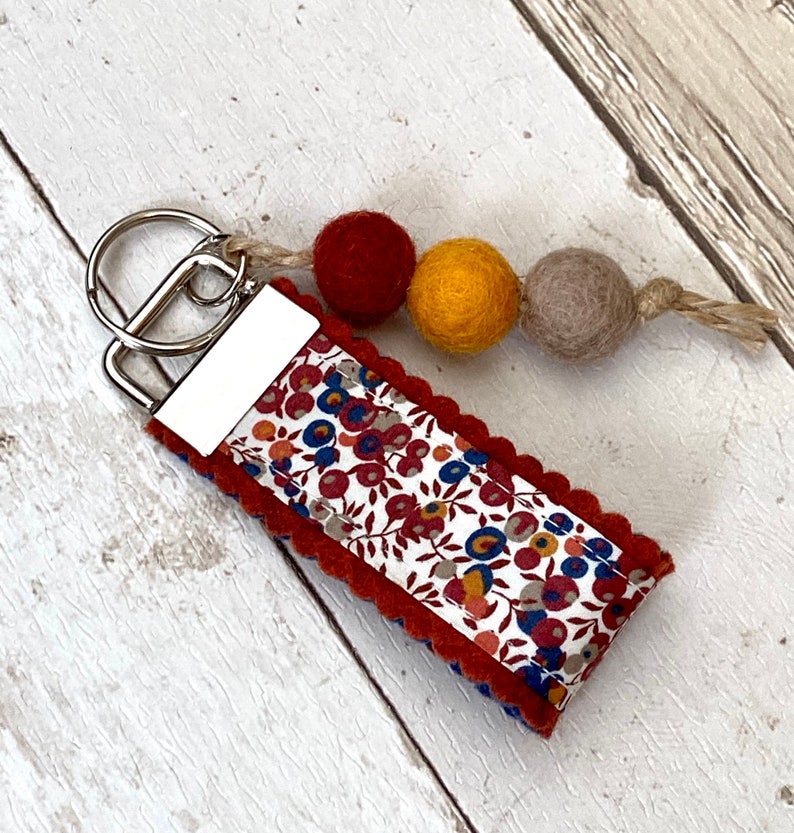 Liberty Wiltshire Keyring | Etsy