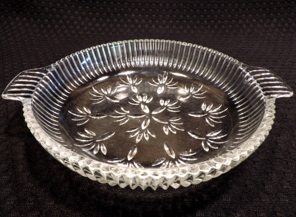 Vintage Two Handled Clear Glass Serving Dish with Vertical Bars around ...
