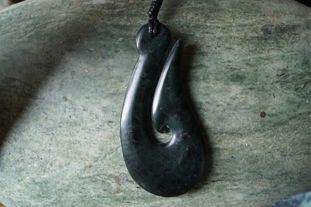 New Zealand Greenstone / Pounamu Large Fish Hook Pendant - Etsy