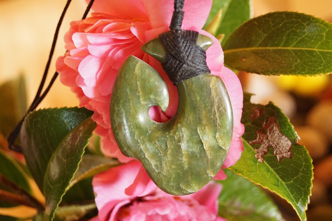 New Zealand Pounamu / Greenstone Fish Hook Pendant - Etsy