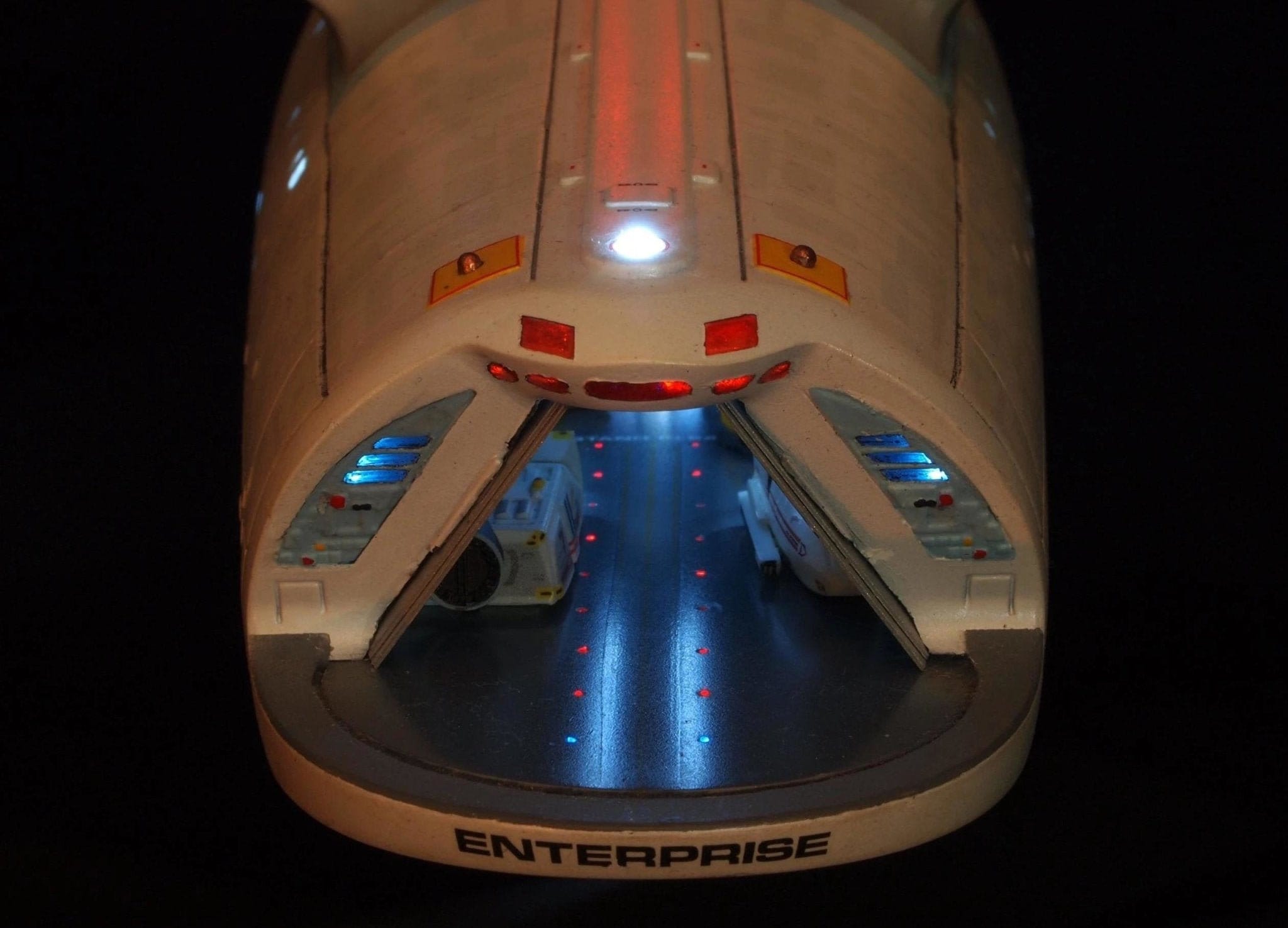 USS Enterprise 1701 Refit Model: Landing Bay Sequential Lights Kit ...