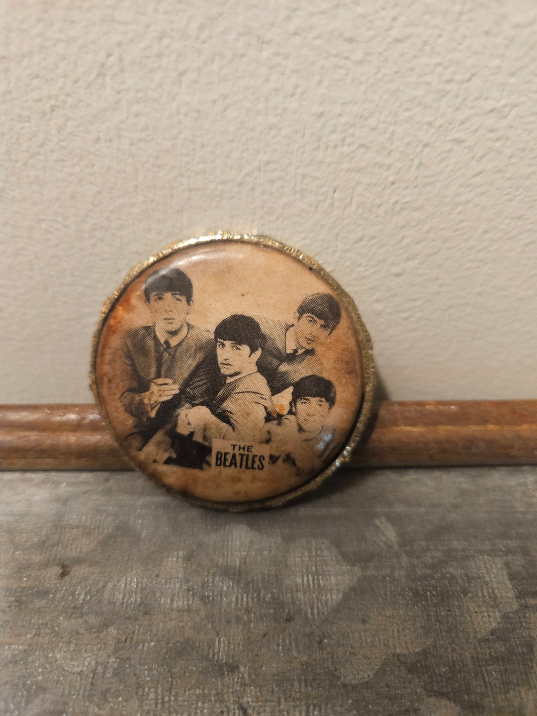 1964 Beatles Gold Tone Brooch Pin Back Signatures Back SUPER RARE ...