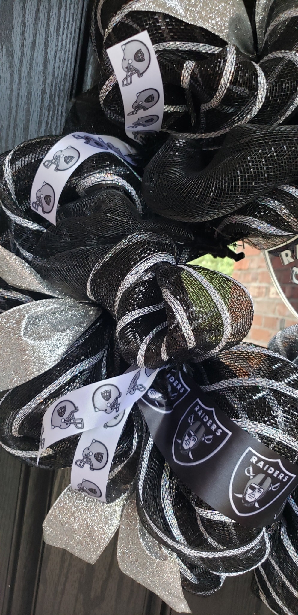 Raiders Wreath - EMSEKFLOL.COM