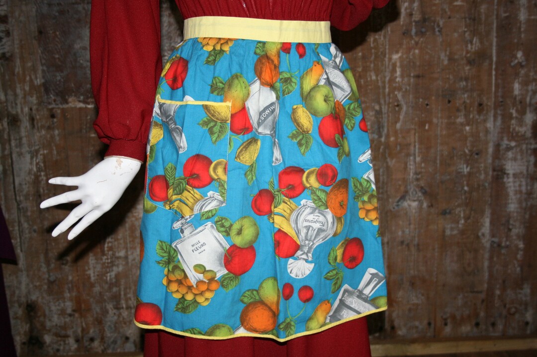 Vintage 1950s Pinny, Blue Fruit/ Perfume Bottle Novelty Print Waist ...