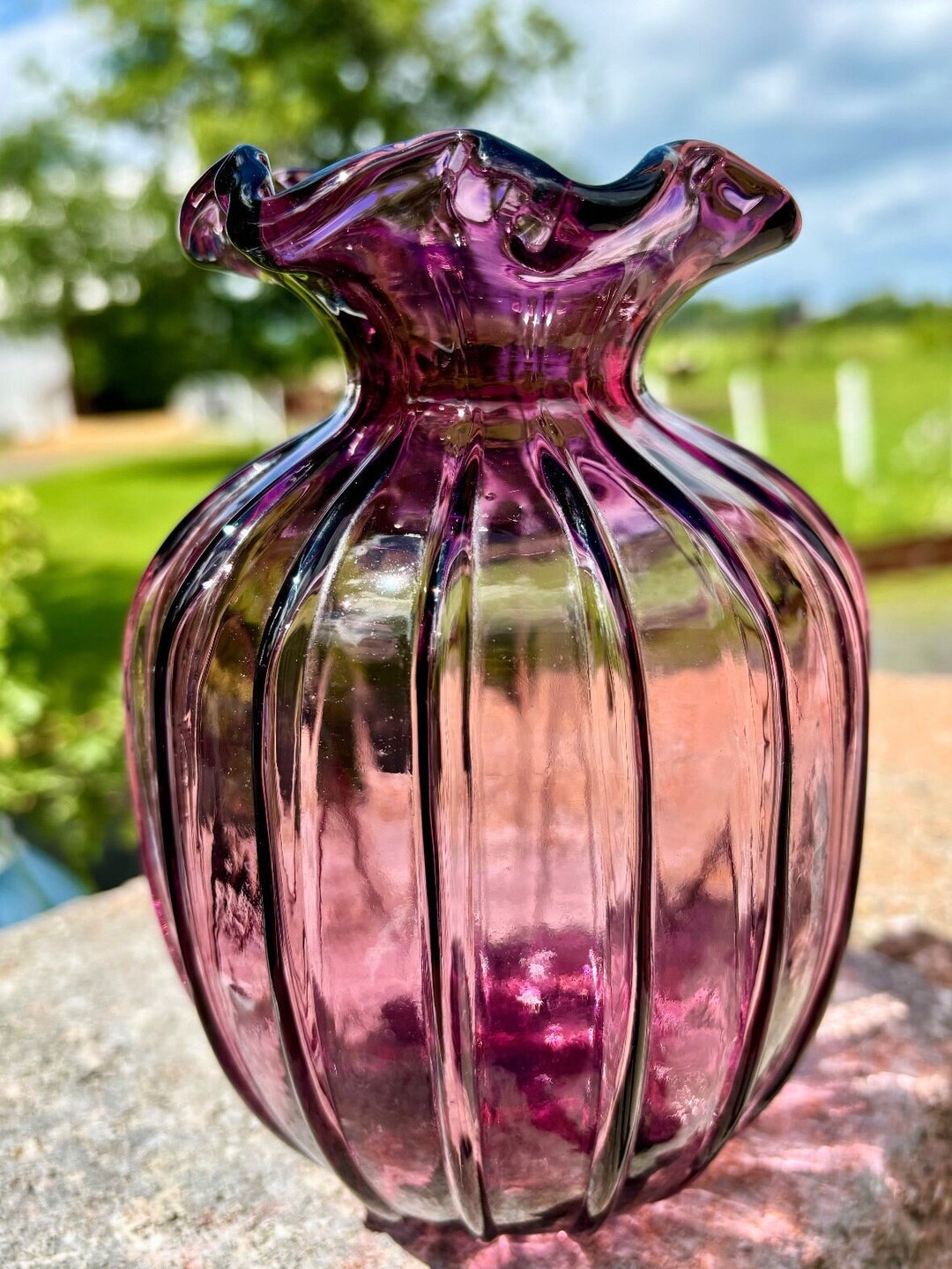 Vintage Beautiful Hand Blown Amethyst Glass Flared Ruffle Top Flower ...