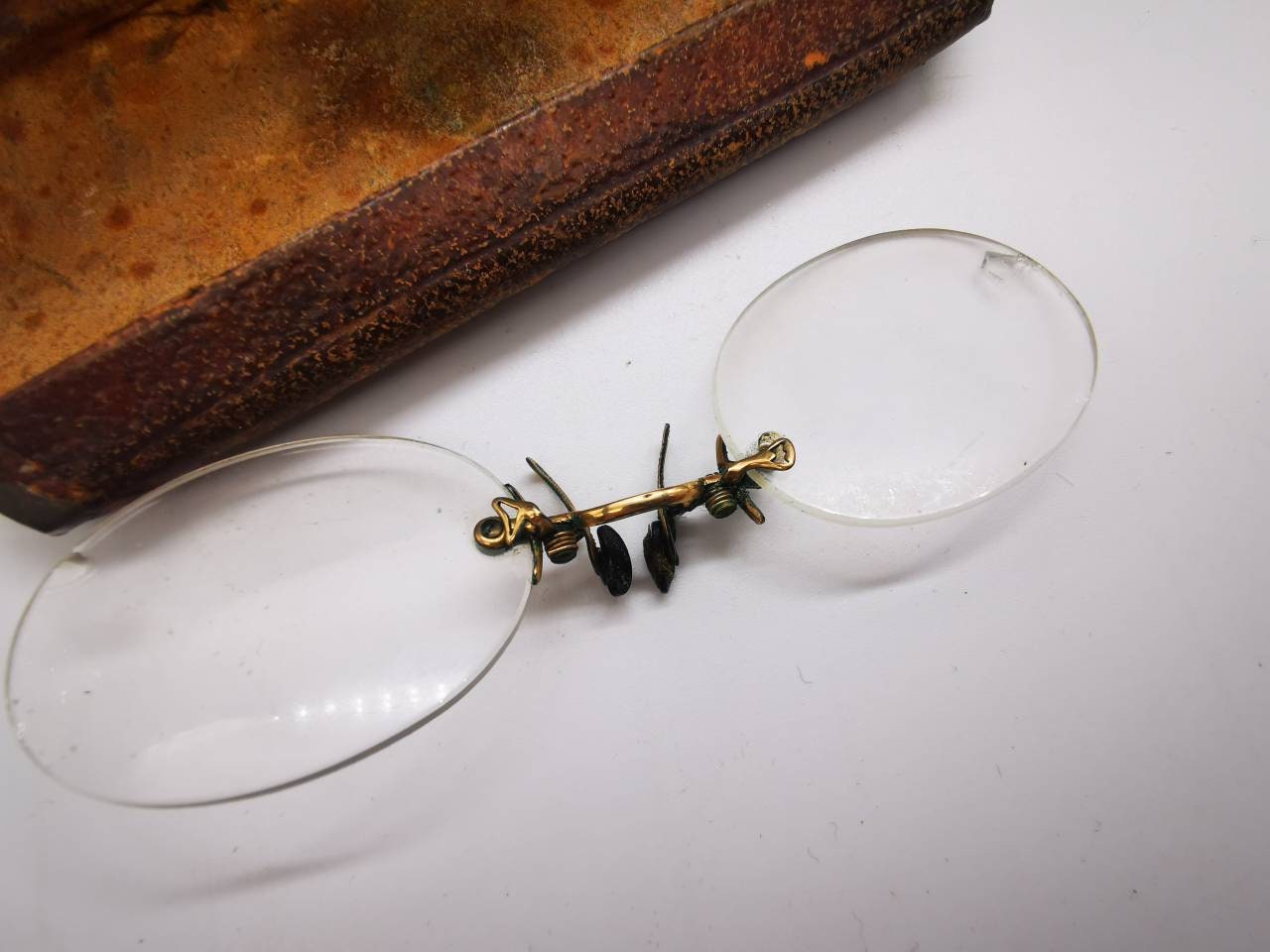 Victorian Spectacles Gold Colour Frame Glasses and Leather - Etsy UK