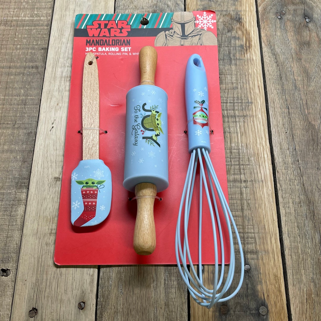 Disney’s Mandalorian, Mandalorian Christmas Baking Set, Mini Baking Set ...