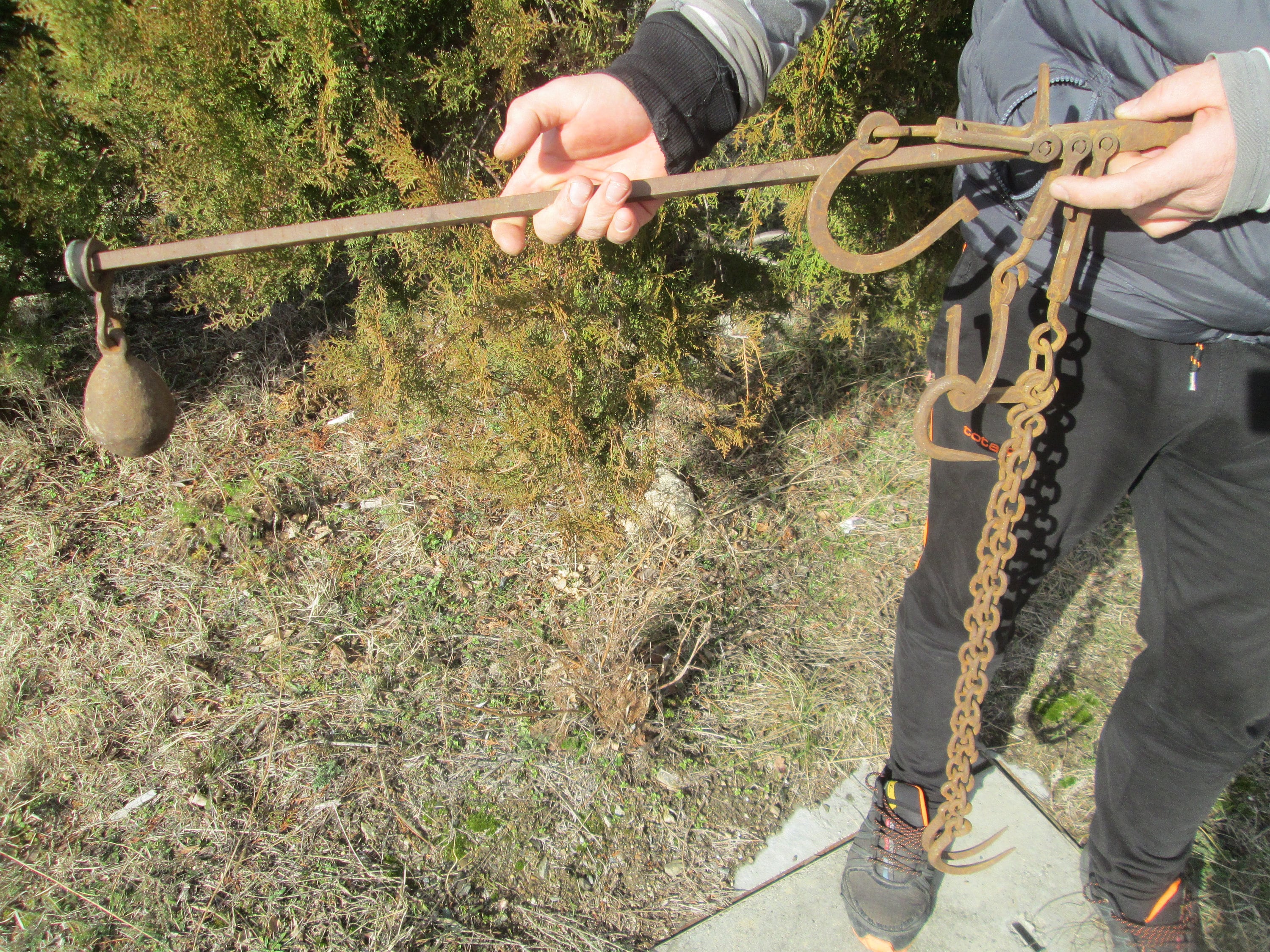 Antique scales Hand Forged iron scales Weighing scale | Etsy