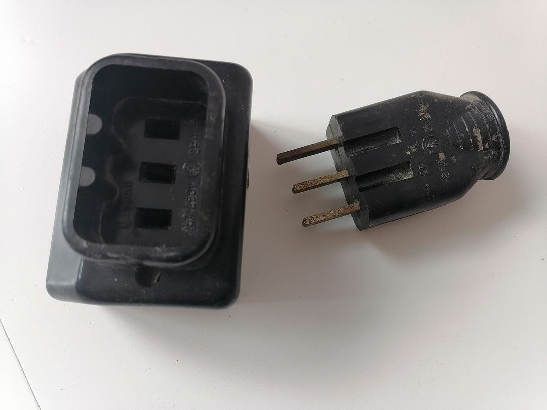 Vintage Electrical Socker, Mono-phase Socket, Mono-phase Plug, 25A 250V ...
