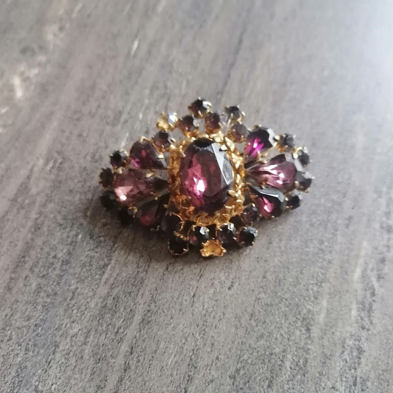 Vintage Brooch - Etsy