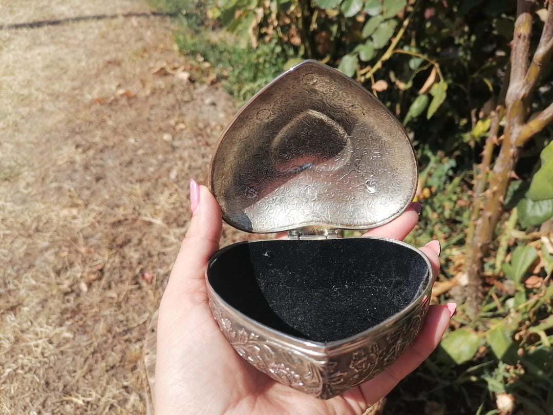 Metal Jewellery Box, Small Jewelry Box, Embossed Metal Box, Тreasure ...